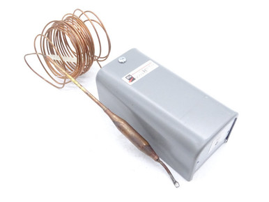 Johnson Controls A19AAF-47C Temperature Controller