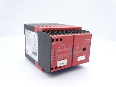 Schneider Electric XPSAT5110 Relay