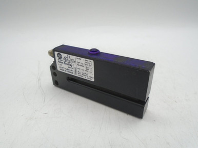 Allen Bradley 45LPT-1LEB1-P4 Series A Sensor