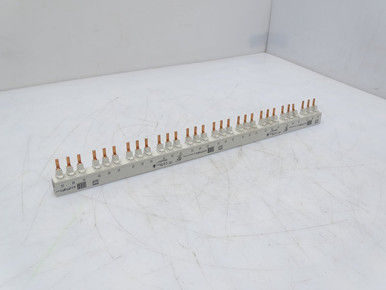 Siemens 5ST3 712-3HG Busbar