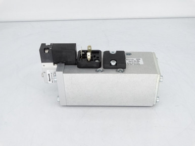 Rexroth R424-B12-743 Valve