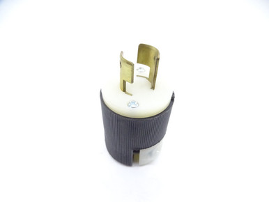 Hubbell HBL7102C Receptacle