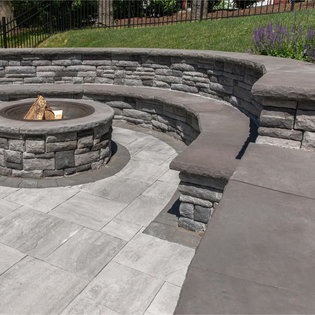 Belgard - Cast Stone Wall Ledgestone 12" x 16" SRW