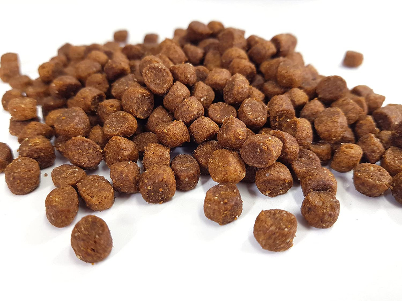 Deluxe Crunchy Dry Hedgehog Food 1.5kg - Britten & James