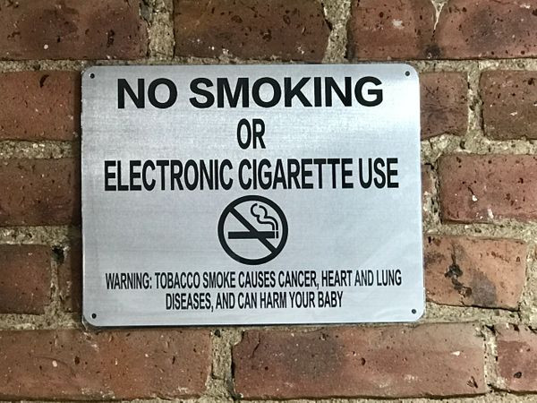 THE NEW NYC Smoke free Act Sign "No Smoking or Electric cigarette Use ...