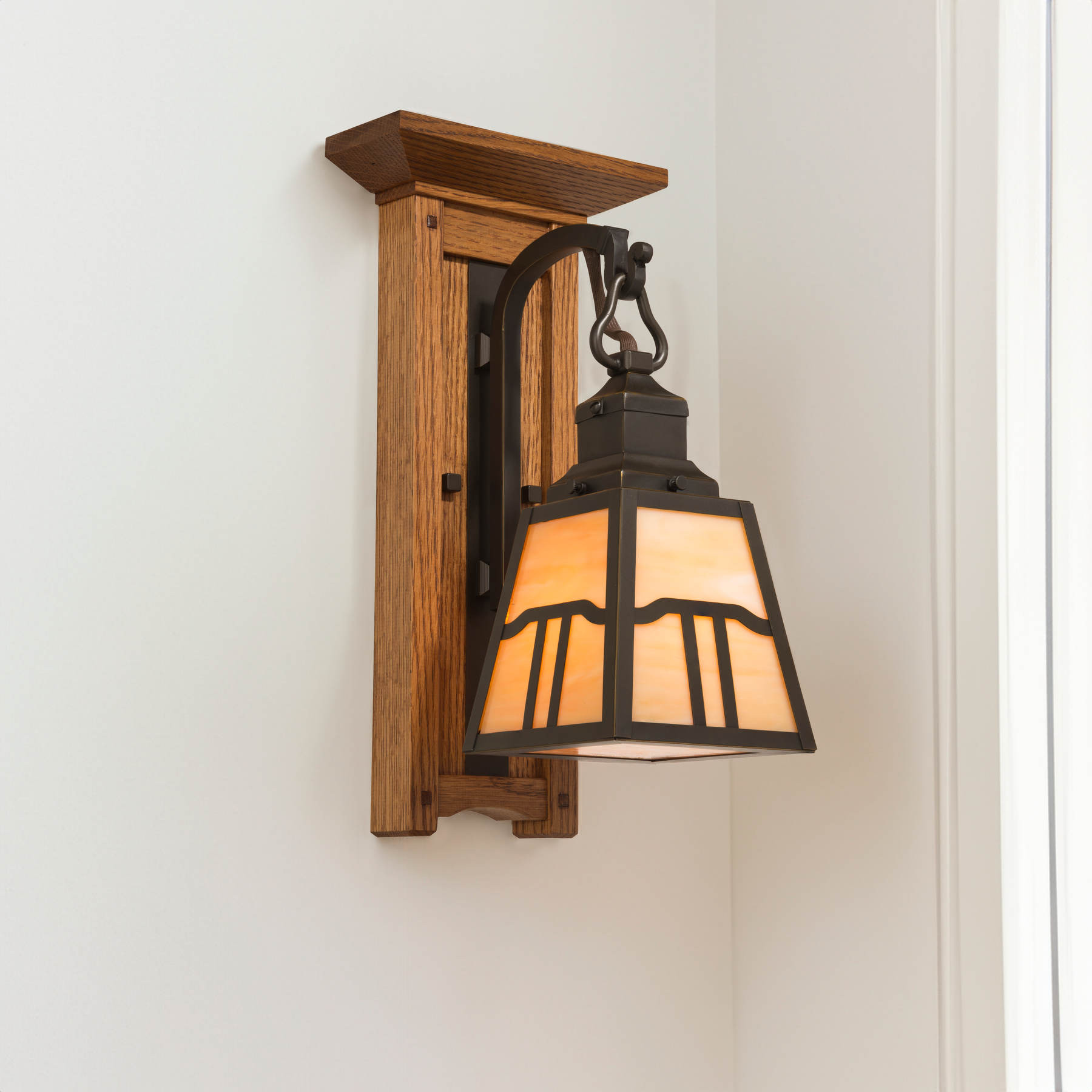 Prairie Style Oak Wall Sconce | Early Modern Lighting