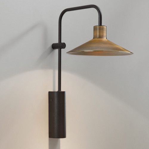 Bover Platet A/02 Wall Sconce - It's Thyme