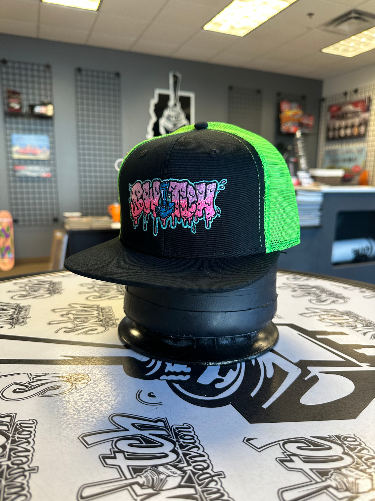 Switch Suspension "Bubblegum" Black / Green Mesh Flat Bill Snapback Hat ...