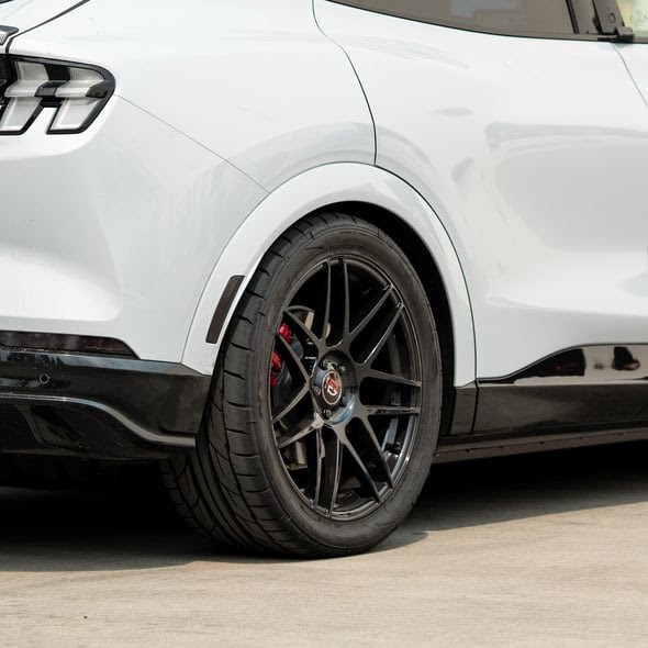 Ford Mustang Mach-E GT 2021-2026 Eibach Pro 1.4"/1.3" Lowering Kit ...