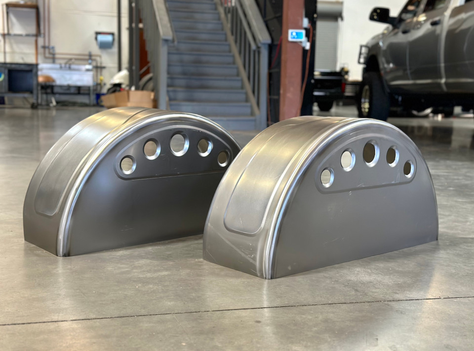 Bead Roll & Dimple Die Rear Wheel Tubs - Switch Suspension