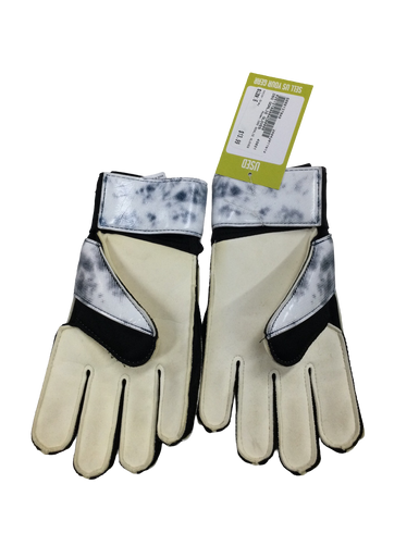 Used DSG GOALIE GLOVES 6 Soccer Goalie Gloves Soccer Goalie Gloves