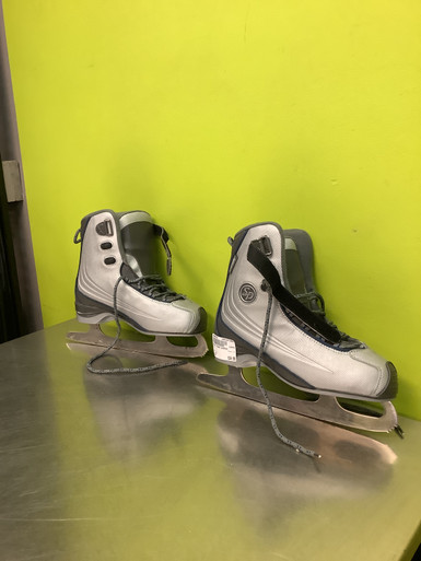 Used CCM SP WomensFigure Skate Grey Senior 7