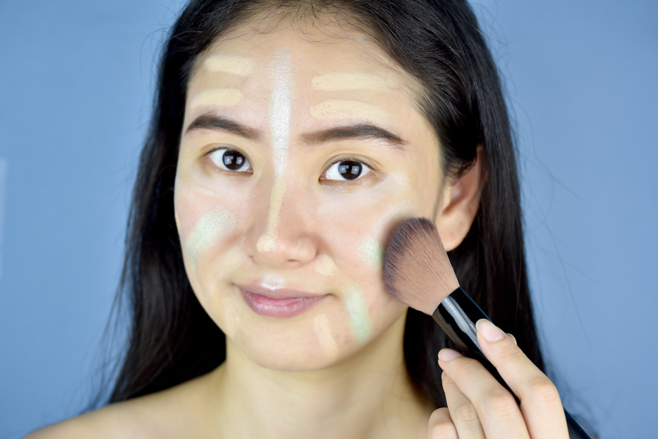 How Pink and Green Color Correcting Concealers Work: Benefits, Usage ...