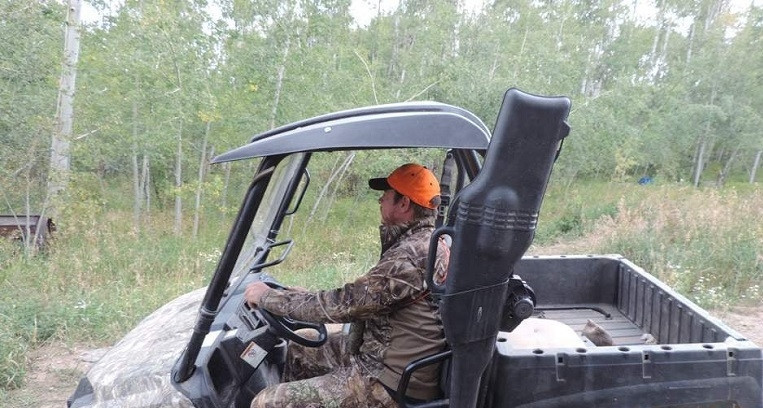 Hornet Outdoors Polaris General Gun Scabbard Mount: Perfect Profile ...
