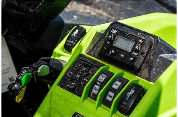 Polaris General Bluetooth Media-Controller w/ LCD-Display by SSV Works