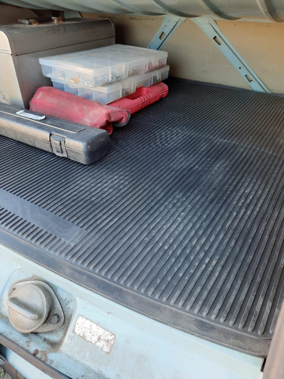 RUBBER FASTBACK REAR TRUNK MAT