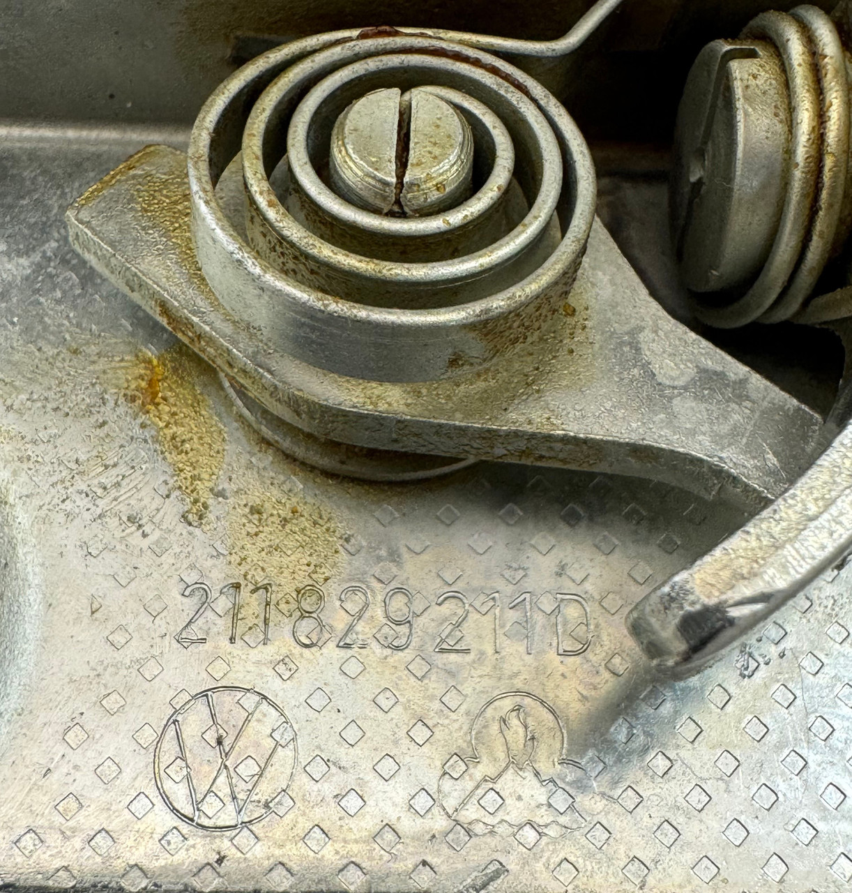 NOS REAR HATCH MECHANISM; BUS 1967-1971