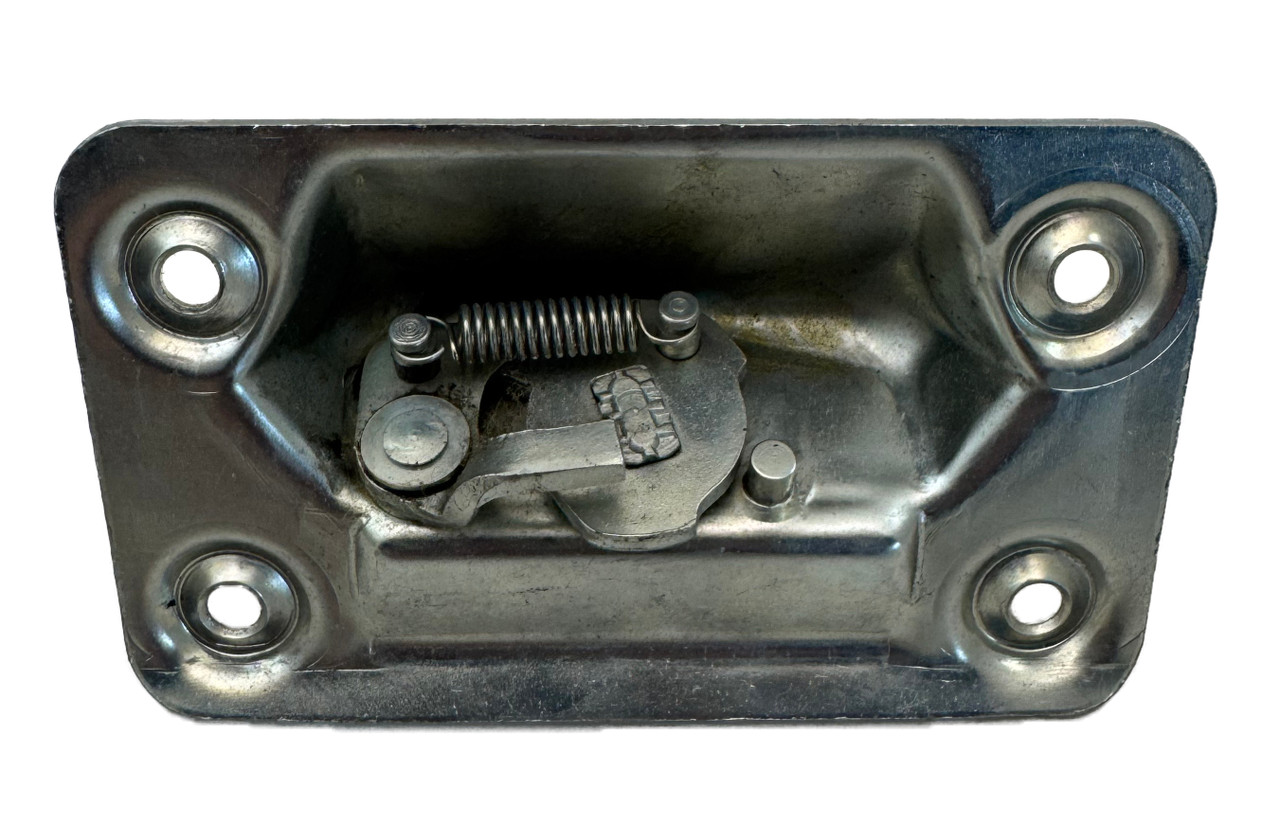 NOS REAR HATCH LATCH; SQUAREBACK 1972-1973
