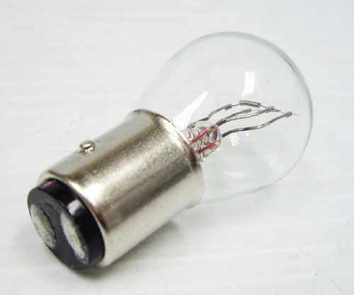 6 VOLT 18/5 WATT DUAL FILAMENT BULB