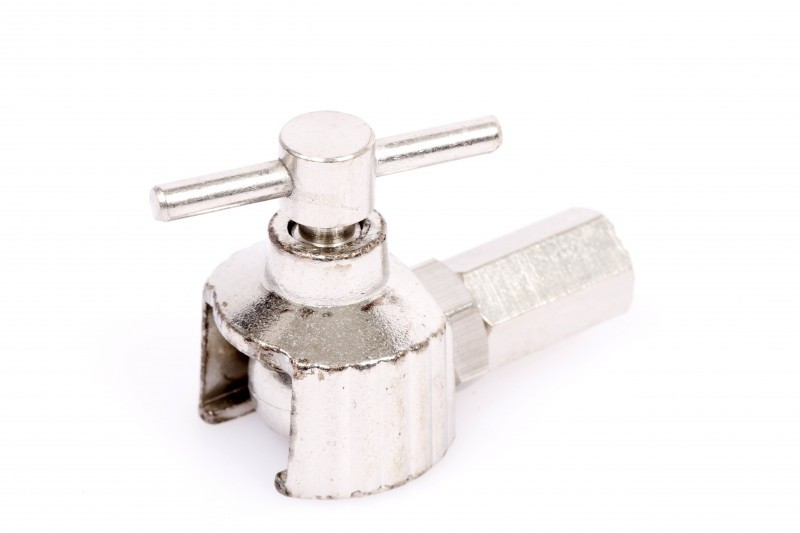 IMPA 617681 GREASE GUN HOSE RUBBER WITH BUTTON TYPE COUPLER