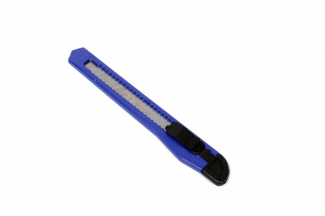 IMPA 471012 NT CUTTER A-300 LIGHT-DUTY WITH CLIP BLADE 9MM