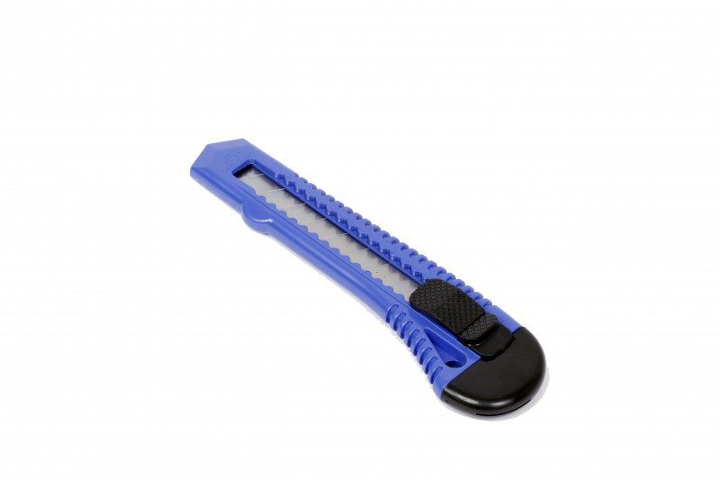 IMPA 471013 KNIFE RETRACTABLE SNAP-OFF BLADE 18mm STANLEY