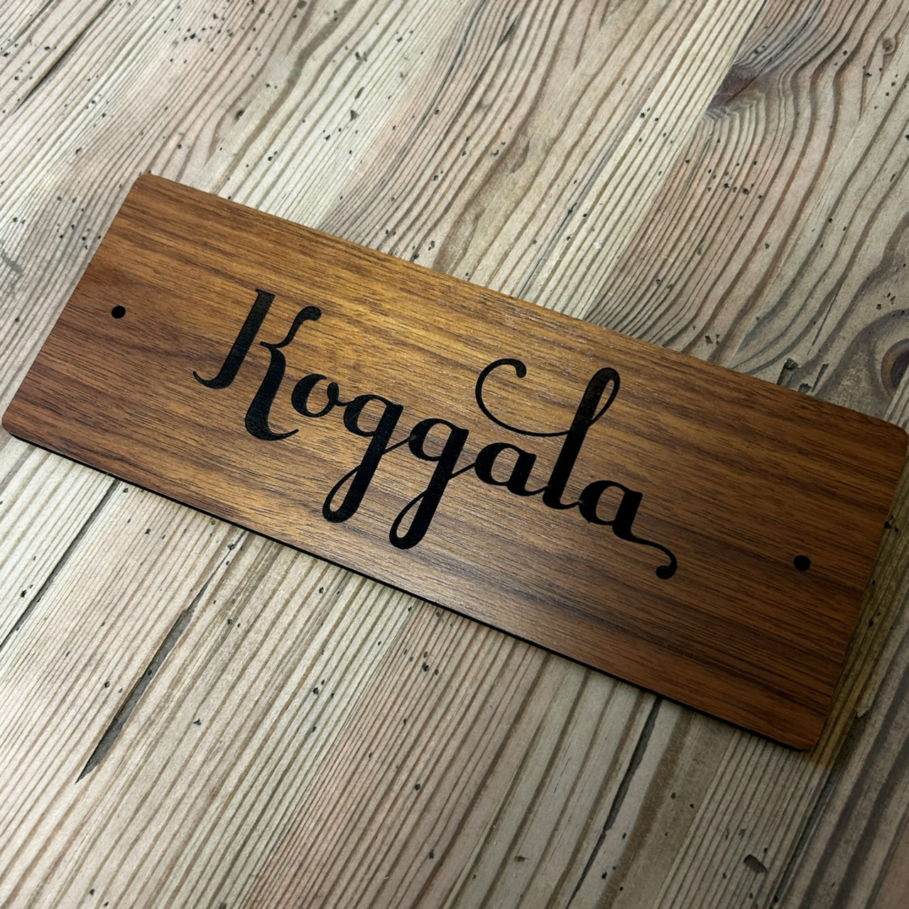 Cam Graphic: engraved wooden signs - 5mm solid oak