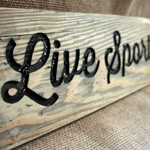 Cam Graphic: distressed wooden signs - engraved into wooden planks