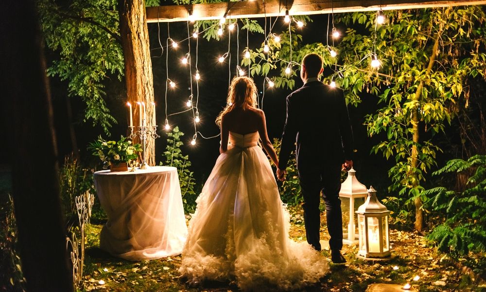 Advantages of an Evening Wedding Ceremony - Action Lighting™, Inc.