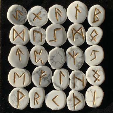 Howlite Rune Set