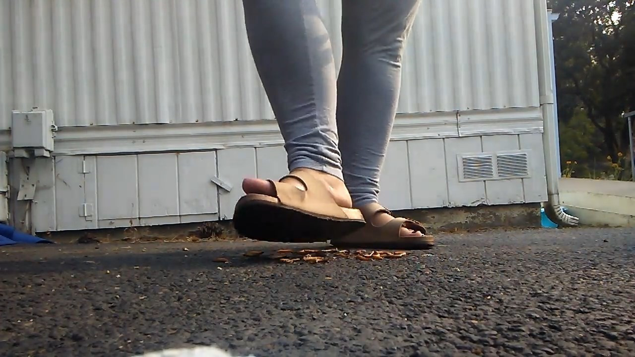 Superworm Barefoot Squish - Leonore Part 2 - Dream Crush