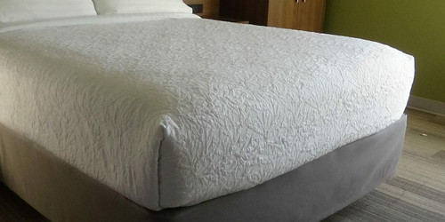 Wavy Top Sheet for a modern hotel!