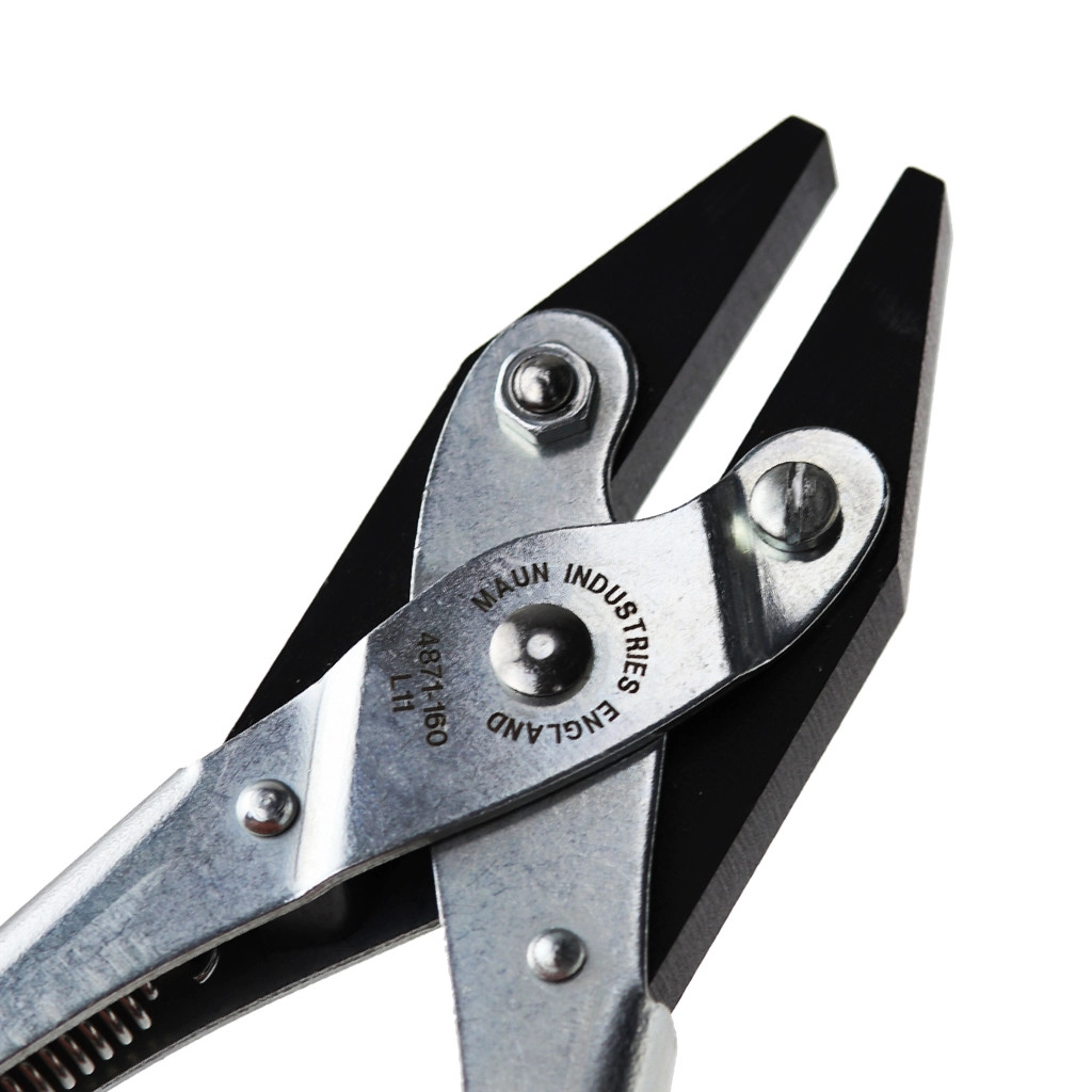 Smooth Jaws Flat Nose Parallel Plier Return Spring 140 mm | Maun
