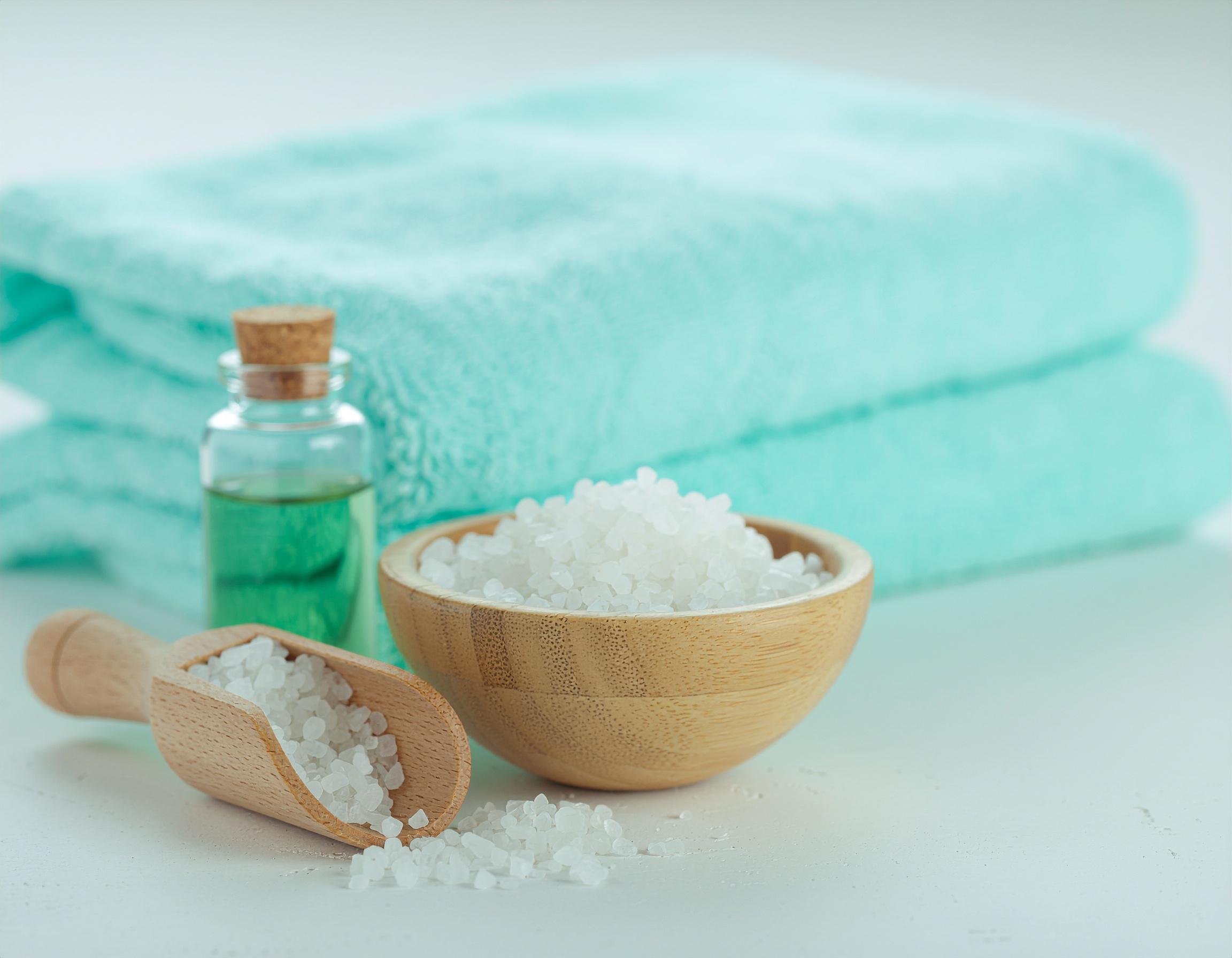 How to Create a Spa-Inspired Bath Soak That Feels Intentional (Not ...
