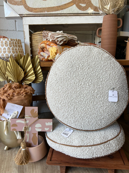 CATE ROUND BOUCLE CUSHION IVORY - Heidi Beau