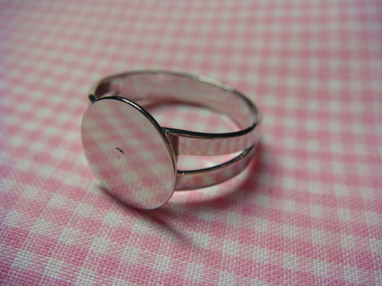 Ring base finding with 12mm base plate from BeadtleSweet