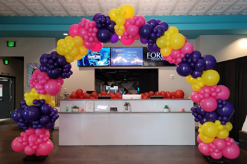 Organic Color Block Arch - M & M Balloon Co. of Seattle