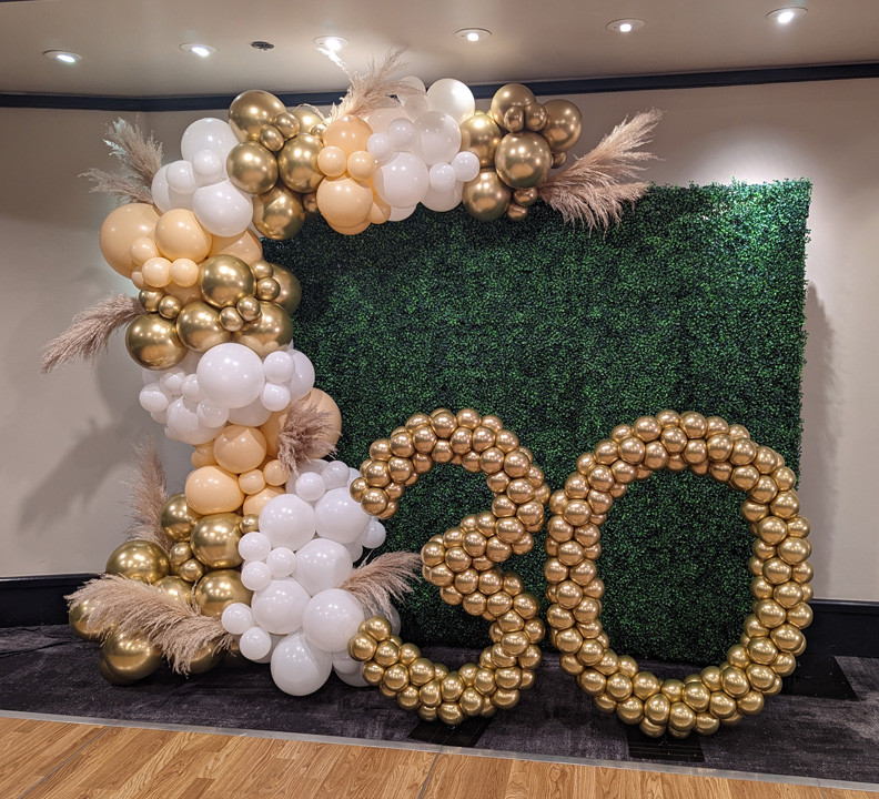 Organic Garland with Number Sculpture - M & M Balloon Co. of Seattle