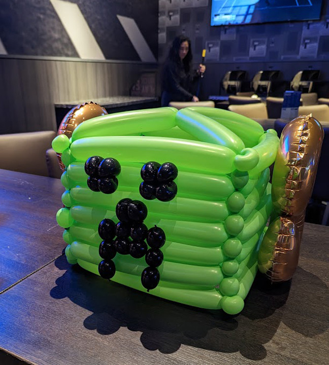 Minecraft Theme - Creeper Centerpiece - M & M Balloon Co. of Seattle