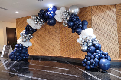 Organic Color Block Arch - M & M Balloon Co. of Seattle