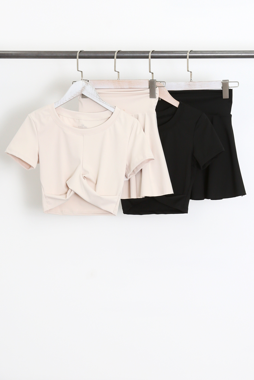 Crop Top And Skort Gym Set - Buy Fashion Wholesale in The UK