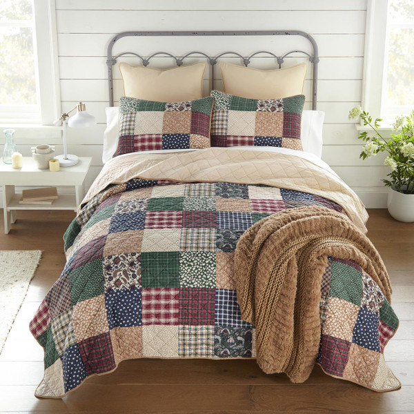 Rustic Paisley Quilt Set by Donna Sharp | Paul's Home Fashions