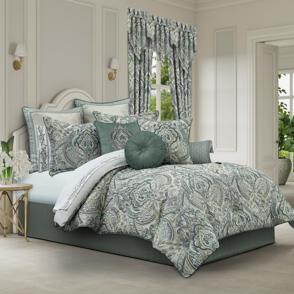 Nico Spa Bedding Collection by J Queen New York | Paul's Home Fashions