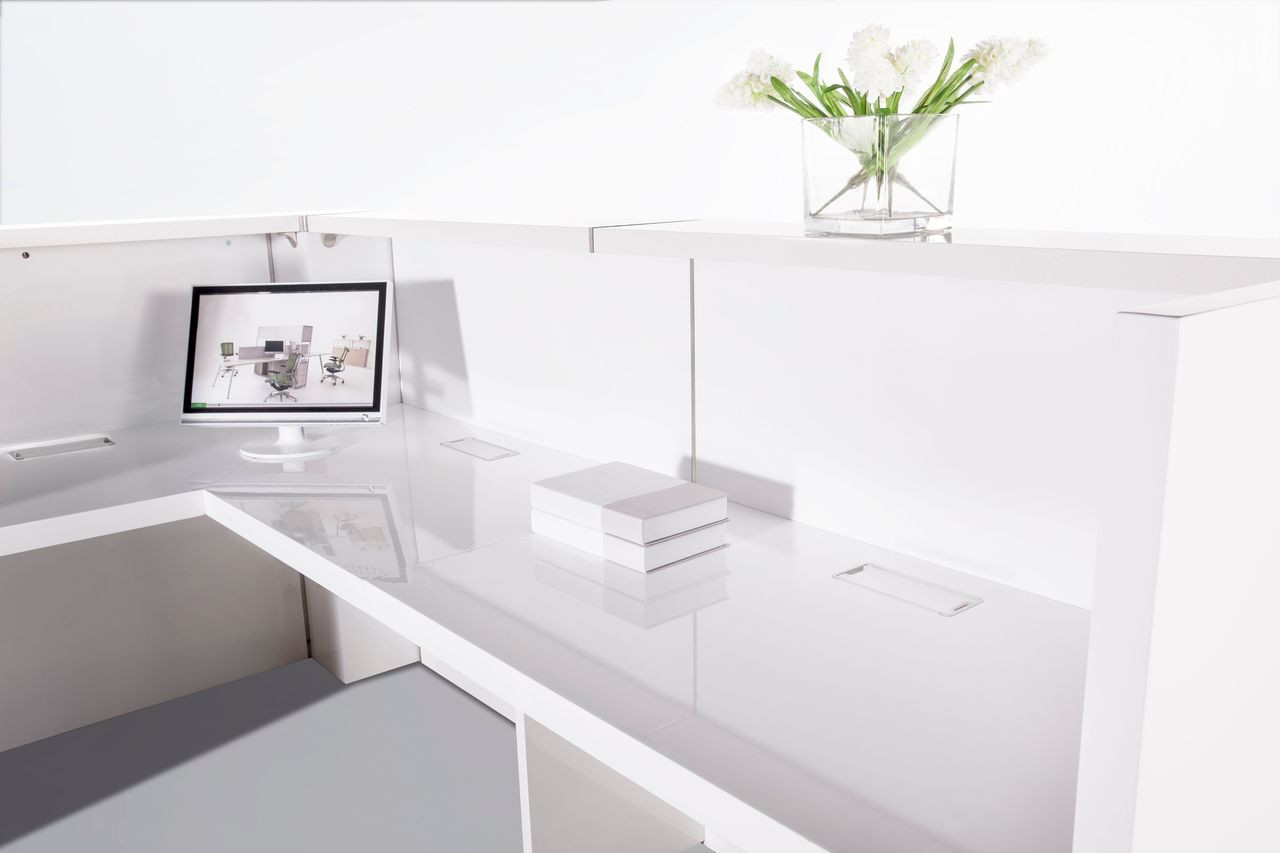 Kent Large Corporate Reception Counter Units - Urban Hyve
