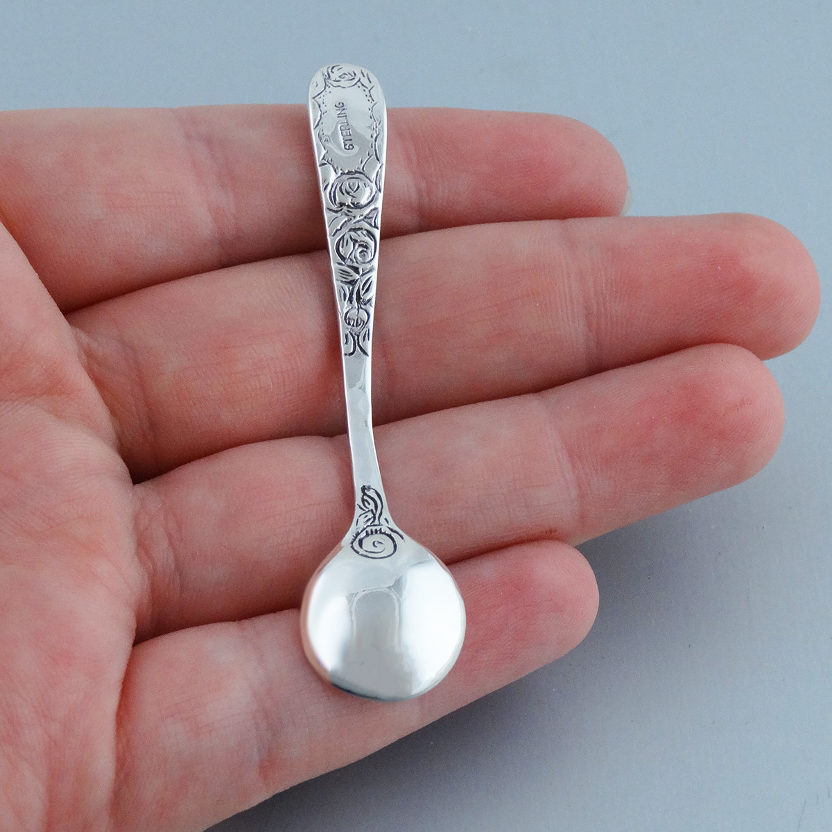 Sterling Silver Floral Handle Salt Spoon - FashionJunkie4Life