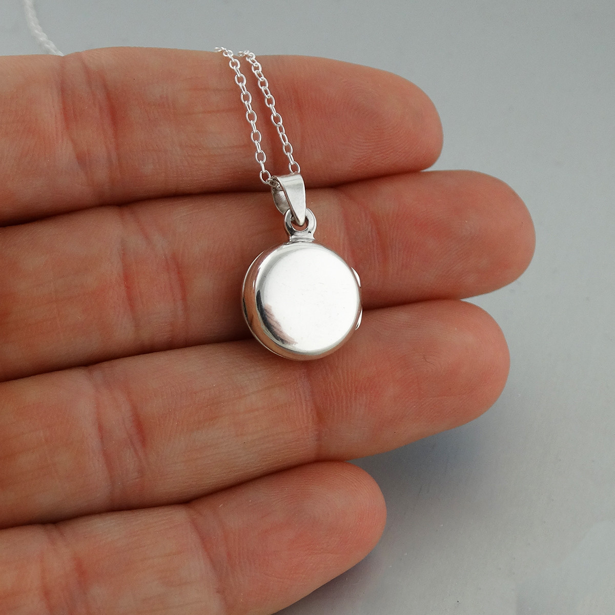 Small Round Locket, Sterling Silver - FashionJunkie4Life