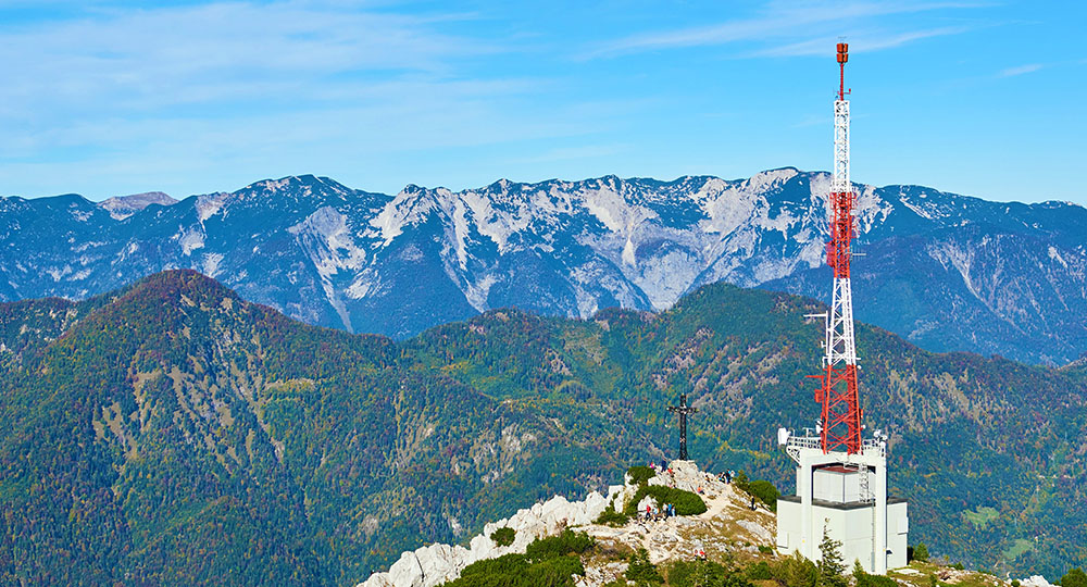 The Challenges of Deploying AI to the Edge - Sealevel Systems, Inc The Challenges of Deploying AI to the Edge - Sealevel Systems, Inc