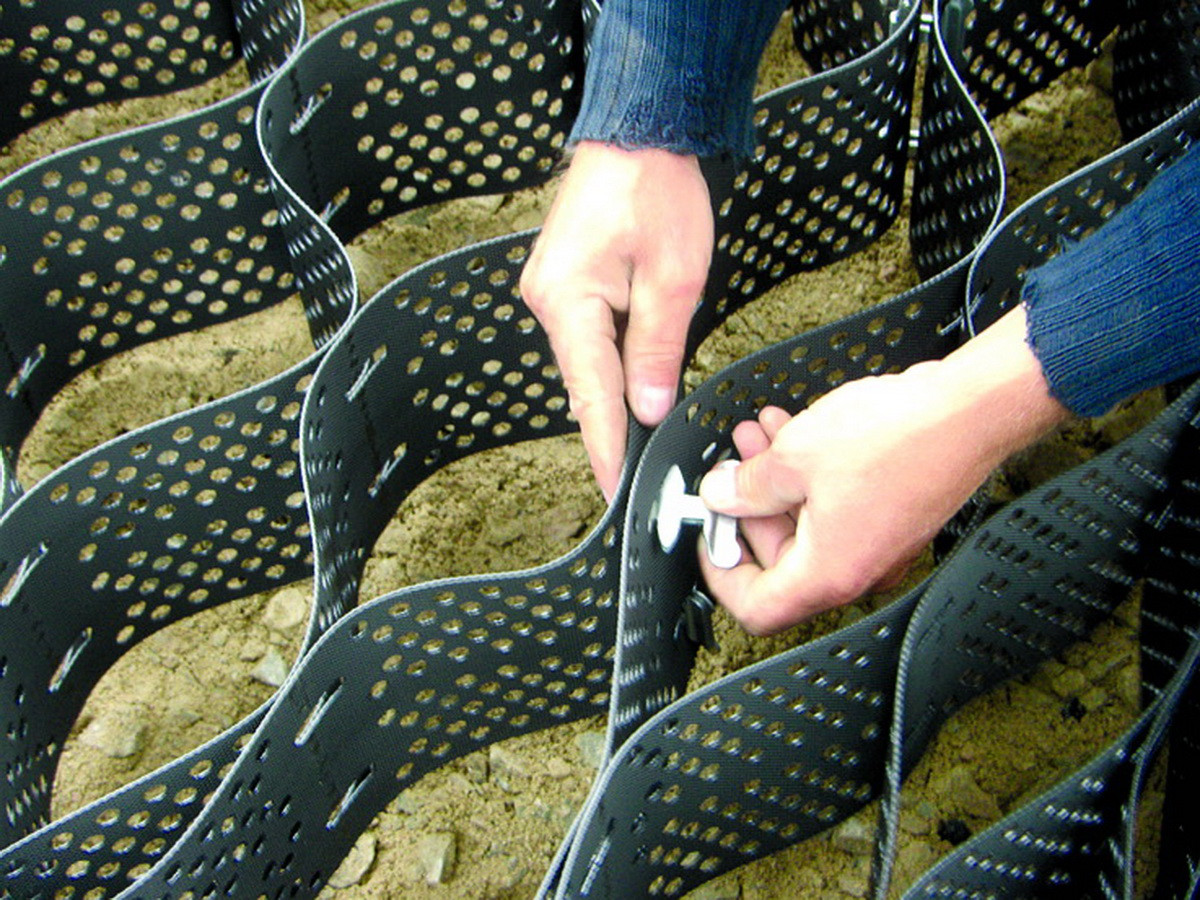 Presto Geosystems 6" Medium Cell GEOWEB Geocell, 230 SF Section