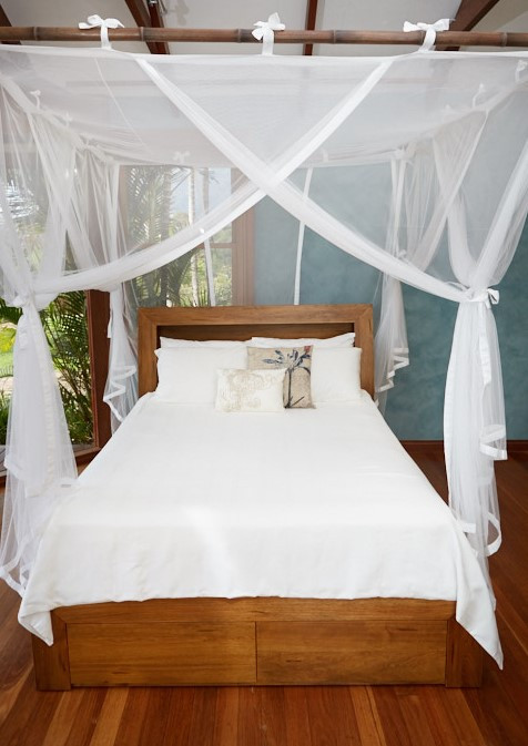 Mosquito Net. Queen. Deluxe. Box.