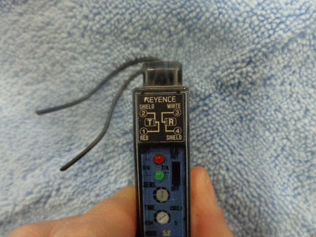 Keyence PS2-61 Photoelectric Amplifier Sensor Timer Alarm DIN Mount 12 ...